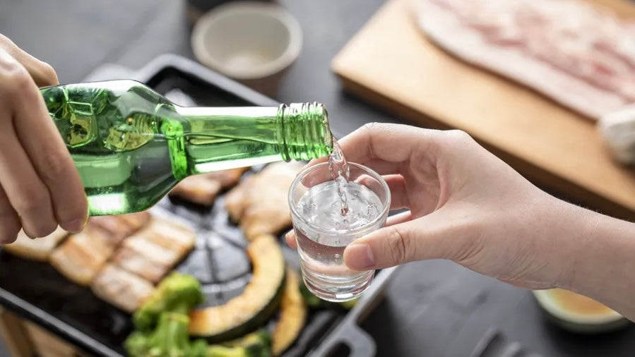 Soju and Food Pairing: Unleashing the Perfect Combinations – AABEV